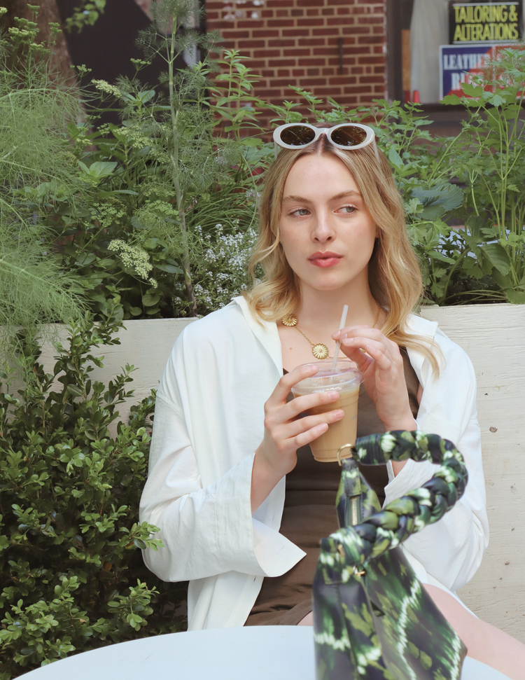 Chic sun protection clothing for the modern woman – Some Sun