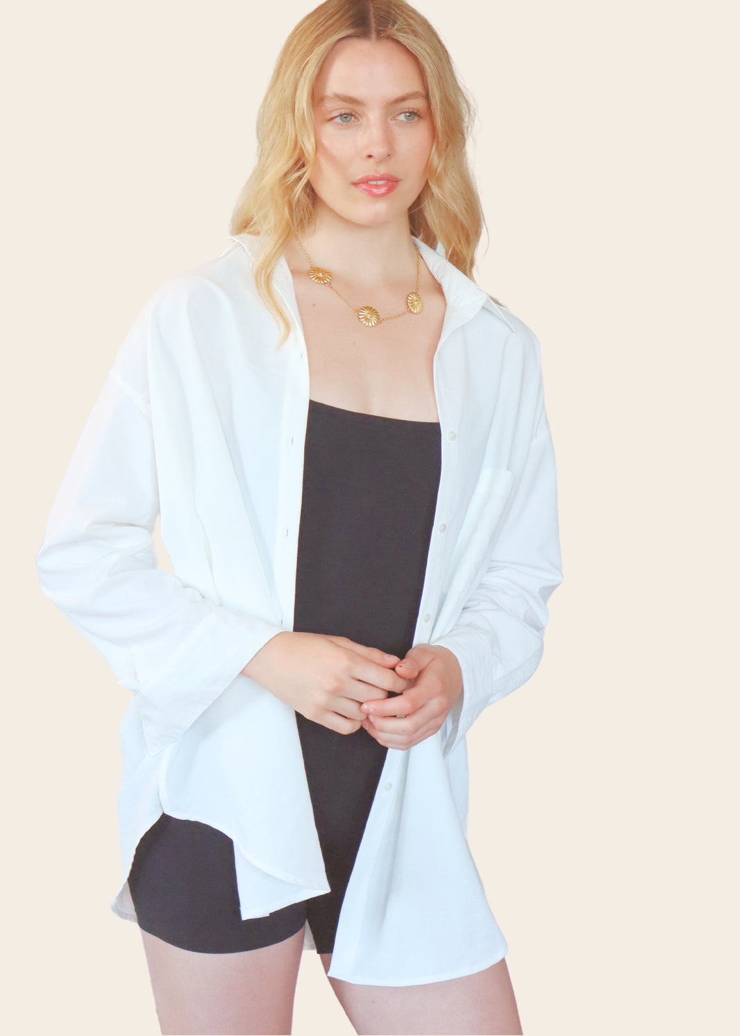 Chic sun protection clothing for the modern woman – Some Sun